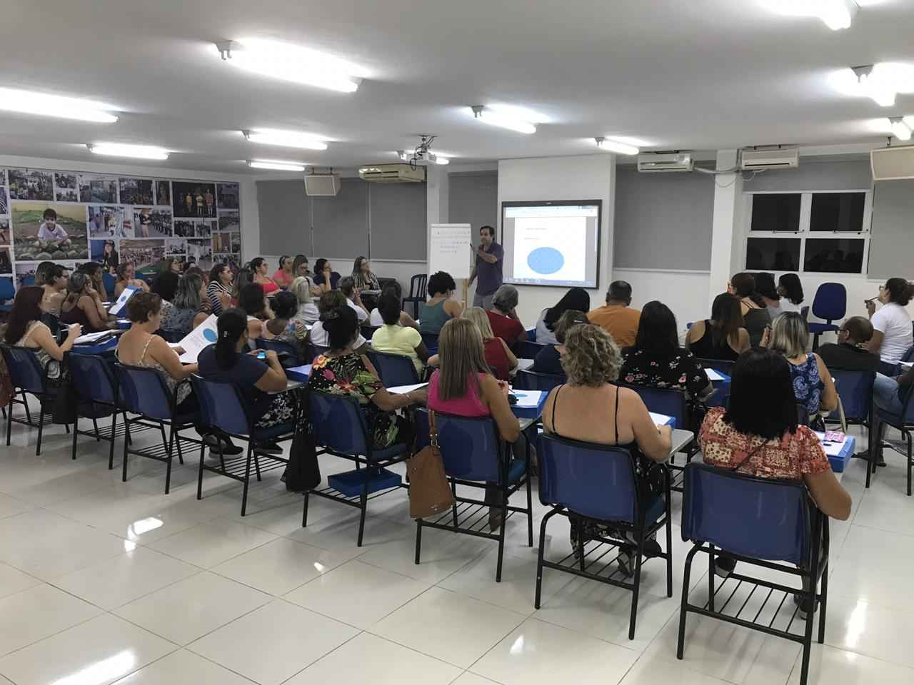 Docentes da rede municipal participam de curso de matemática com ...